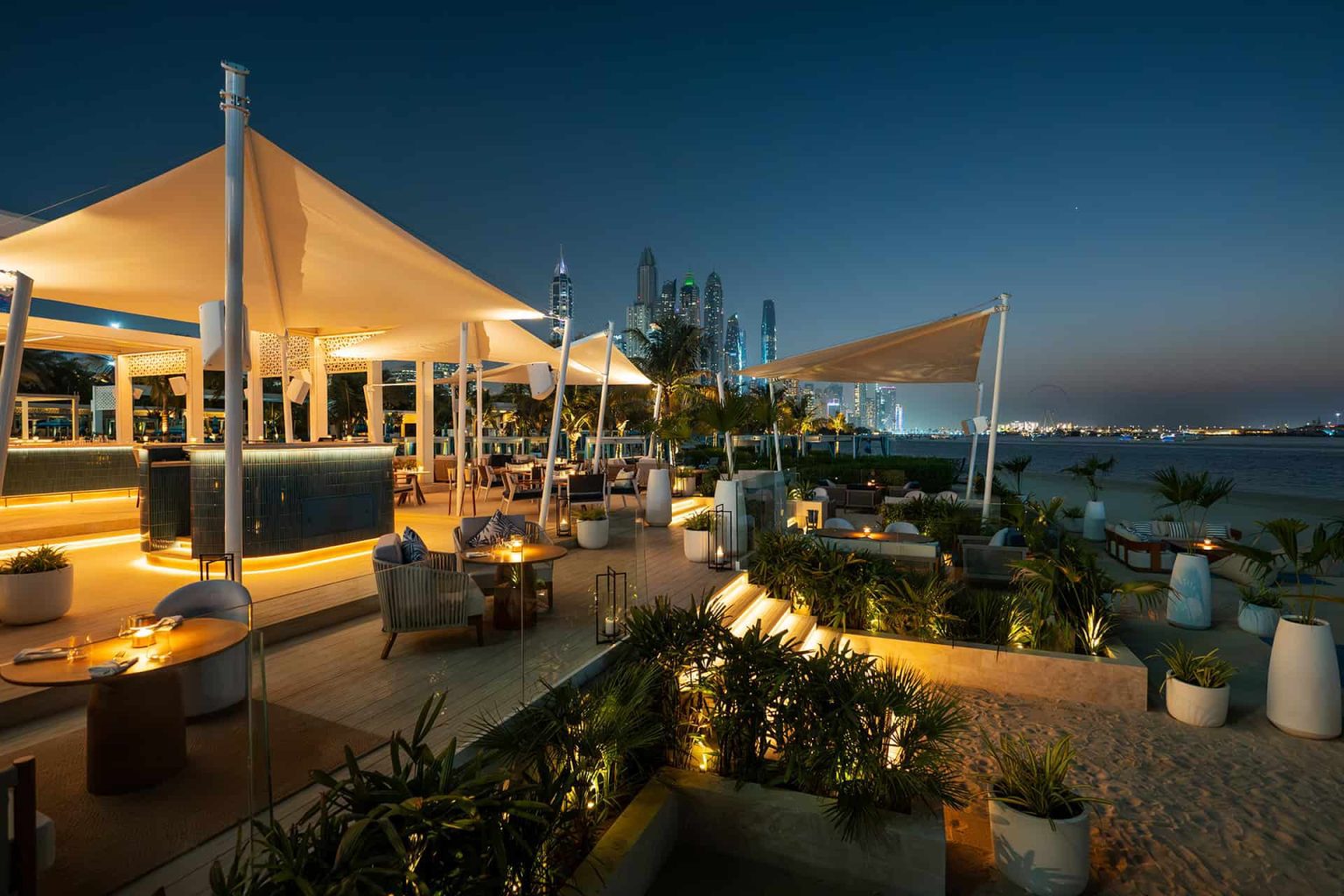 Best Beaches in Dubai – Complete Guide to Public & Private Beaches