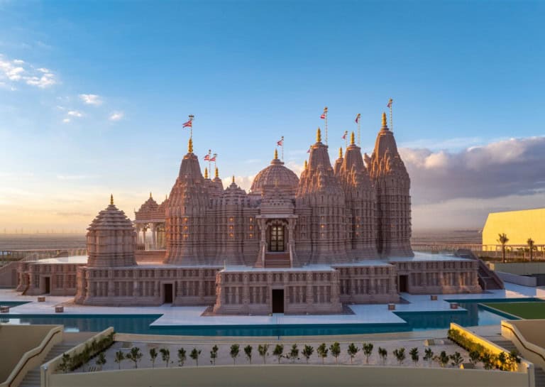 BAPS Hindu Mandir Abu Dhabi - Complete Tourist Guide 2025