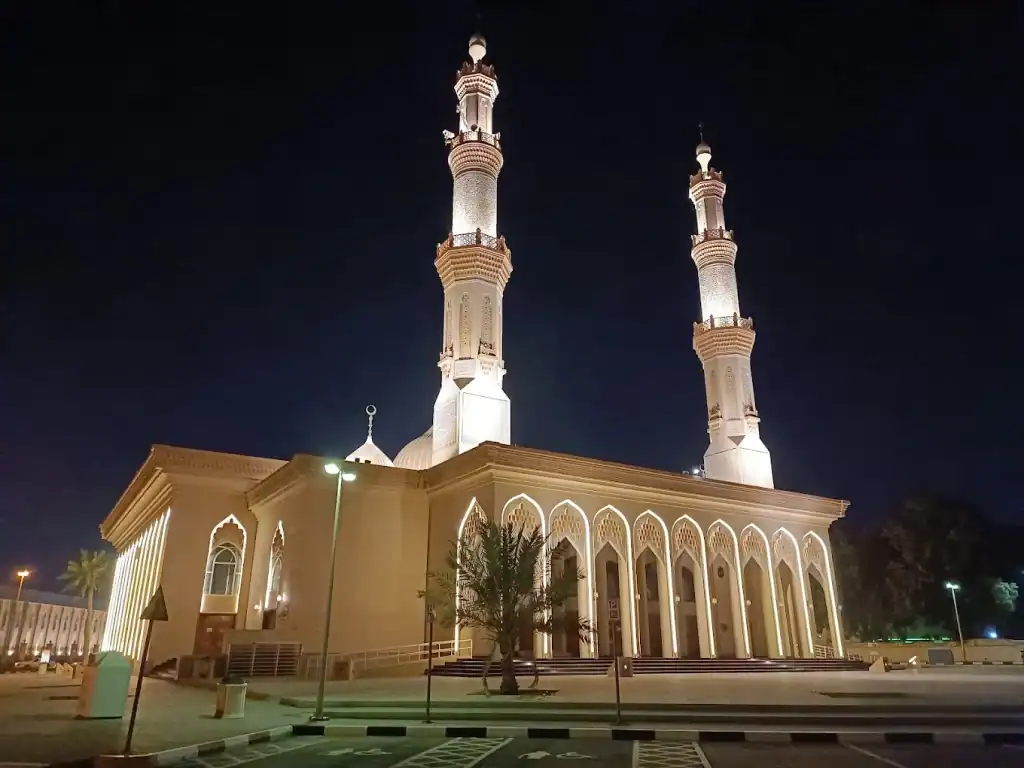 Guide to Sharjah Mosques: Prayer time, location and more