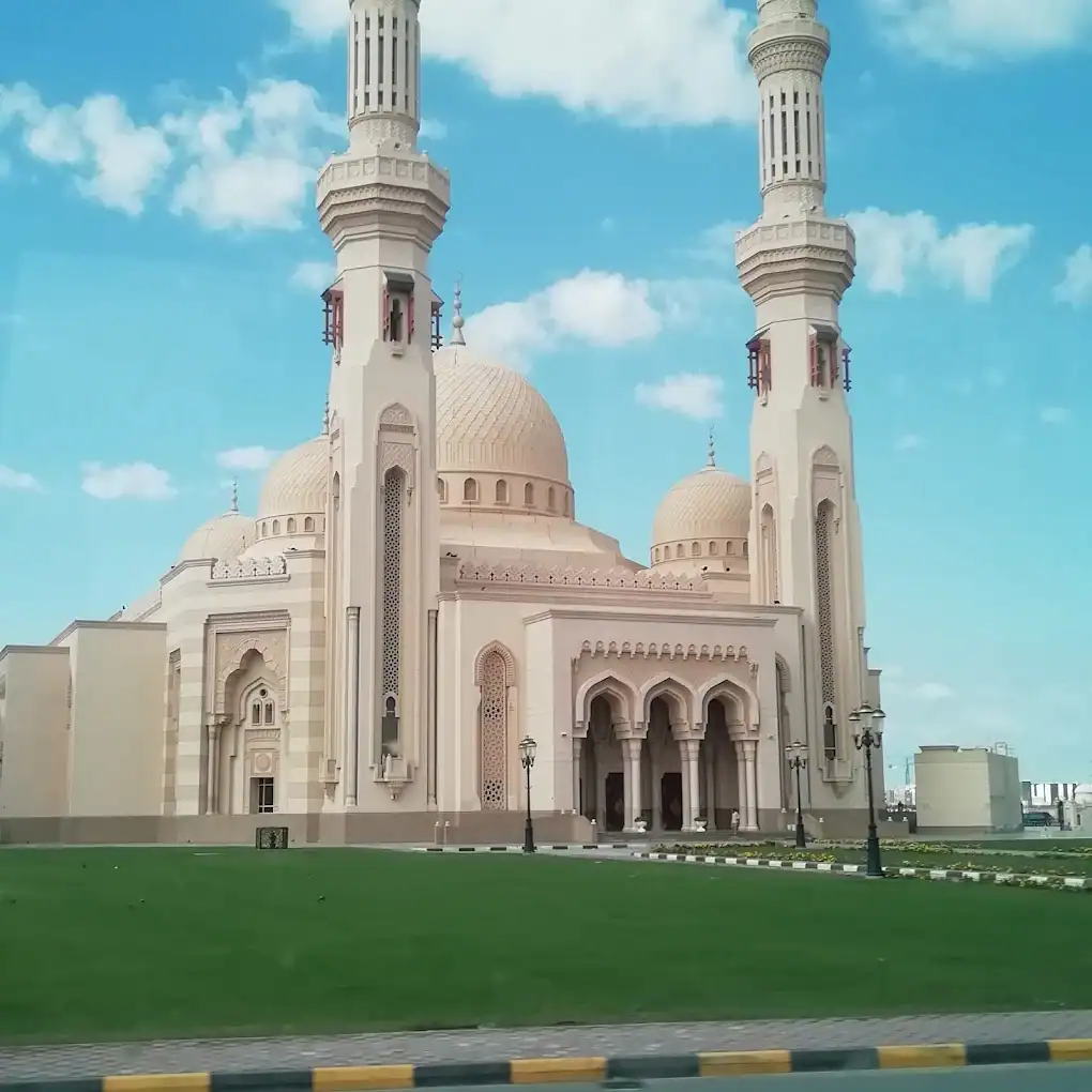 Guide to Sharjah Mosques: Prayer time, location and more