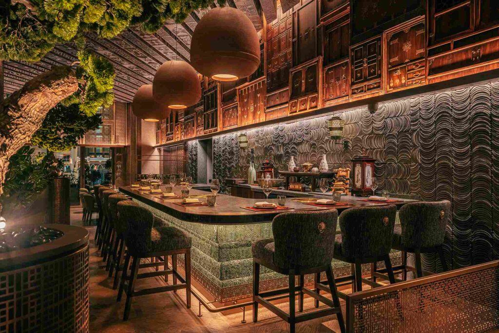 HANU and Side Door: Omakase & Cocktail Night in Dubai