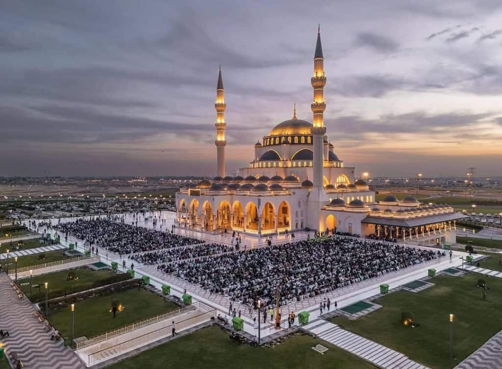 Guide to Sharjah Mosques: Prayer time, location and more
